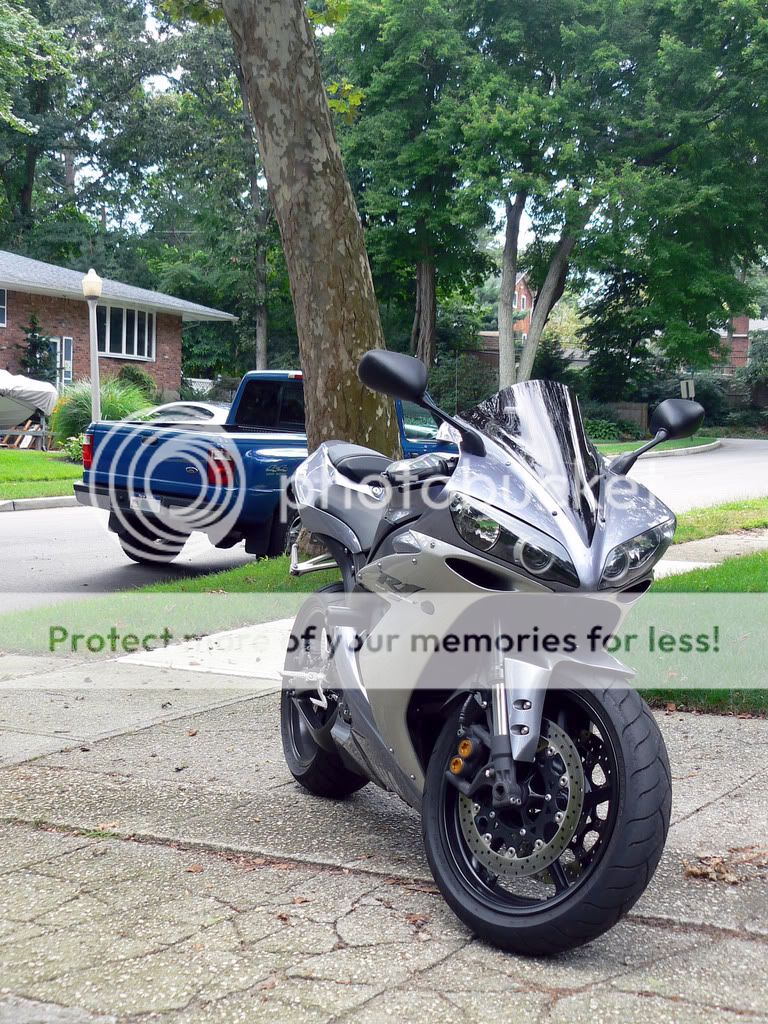 Silver 2004 Rweezy Mods | Yamaha R1 Forum: YZF-R1 Forums