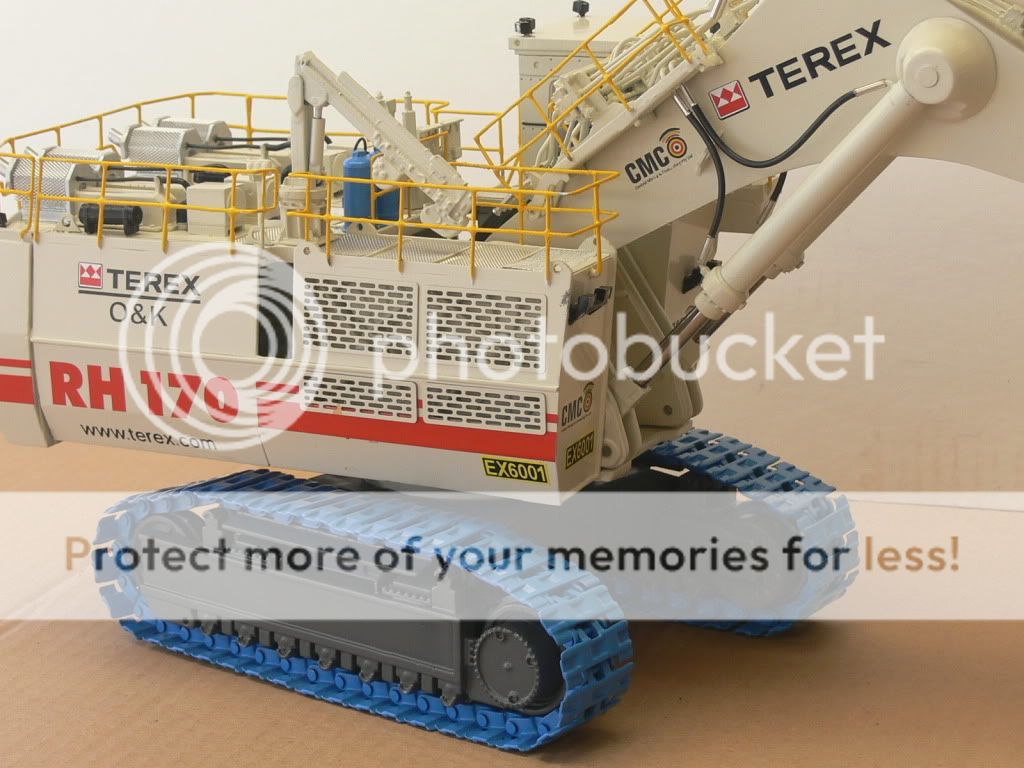 RH 170 Excavator with Bradken Tracks - General Topics - DHS Forum