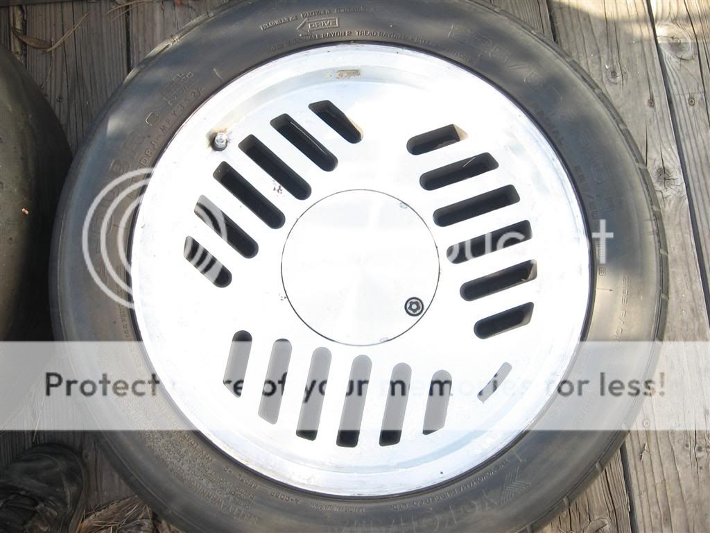 E24 Centra Wheels, Caps & Locks